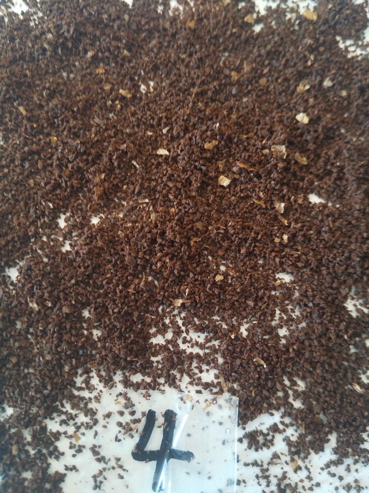 ditting社最新鋭コーヒーグラインダー「804LAB SWEET」の実力は？①基本編 12段階の粒度設定、ディスクカッターによるグラインド性能を検証！ | Sotopia