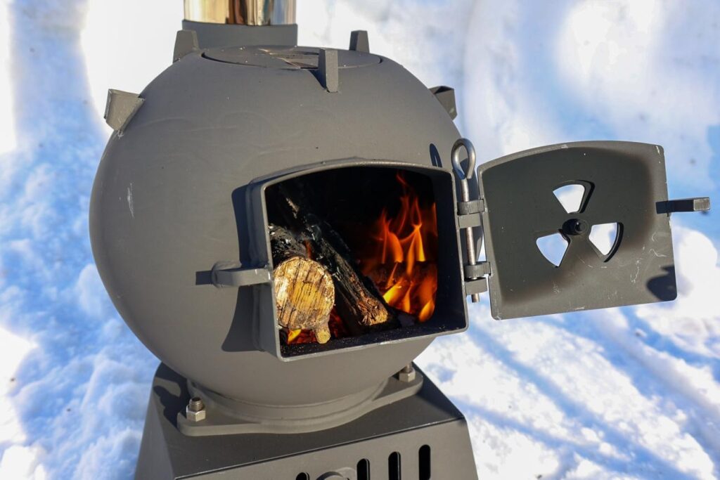 冬キャンプ＆日常生活で「TACO STOVE（タコストーブ）」を使おう！安全性・機能性・昭和レトロなデザインが魅力 | Sotopia