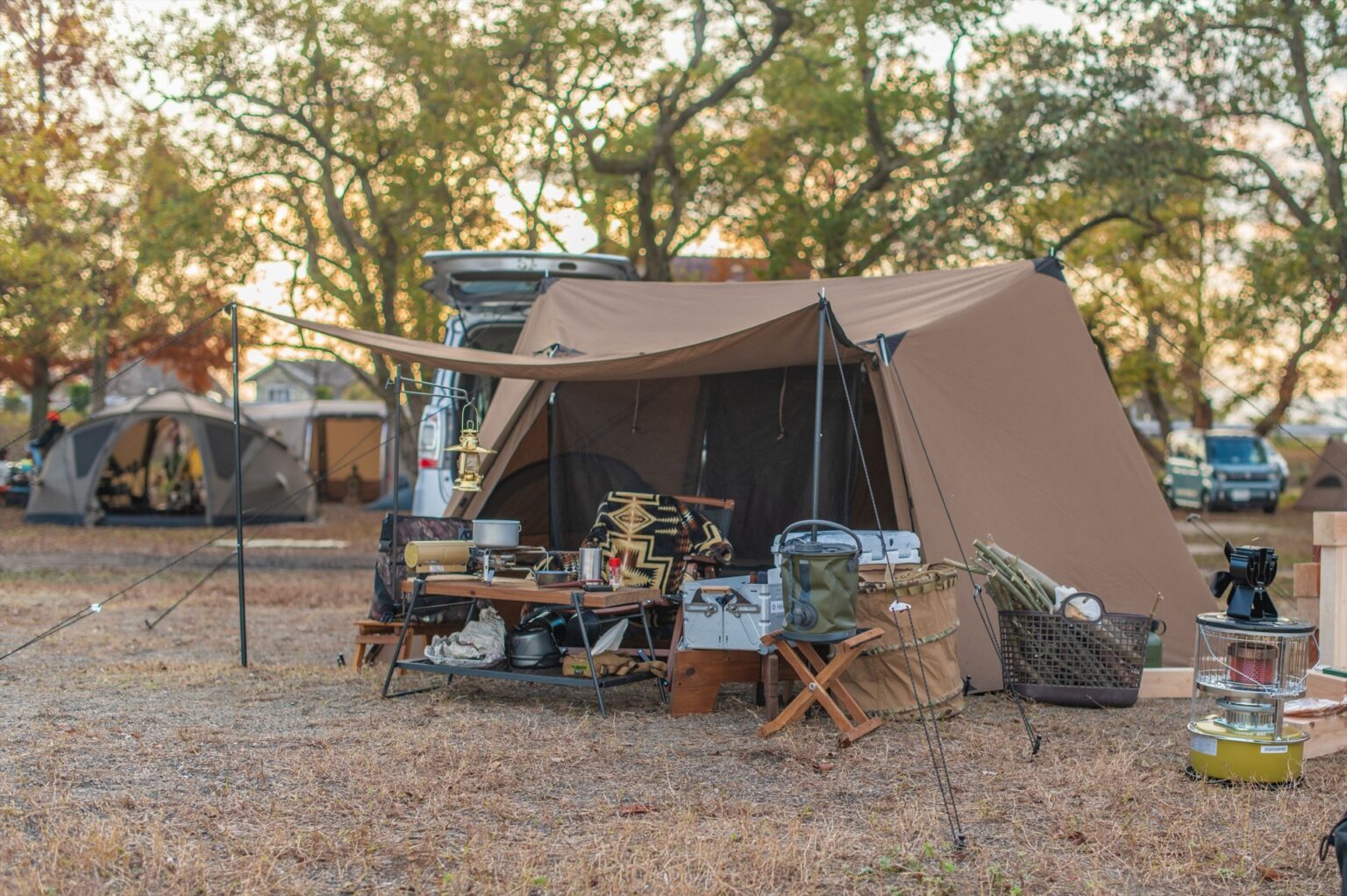 【2024年最新版】キャンパー100名に聞いた「買ってよかった」キャンプ用品27選 | Sotopia