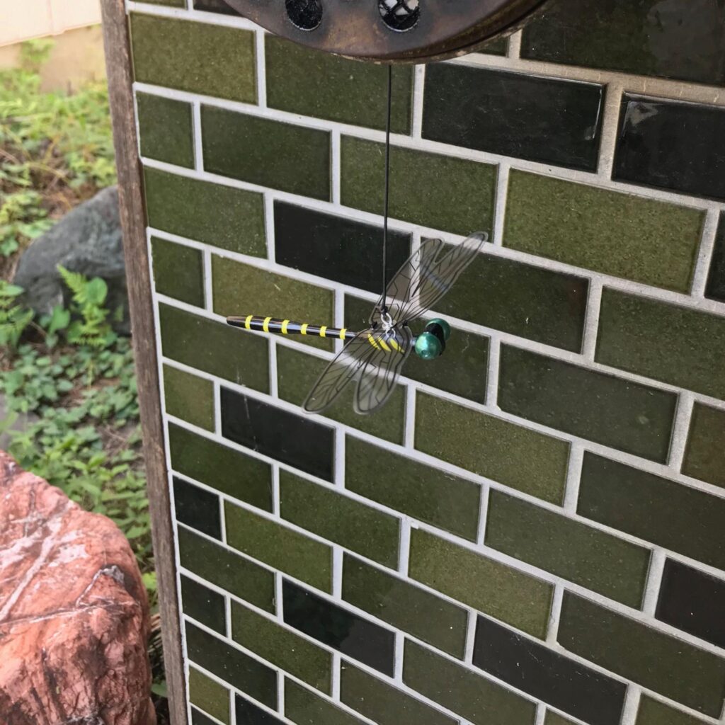 キャンプ用虫よけグッズ「おにやんま君」は効果なし？実験とSNSで評判を検証 | Sotopia